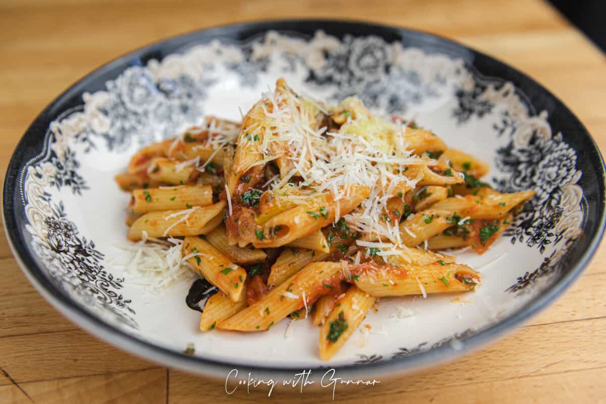 Penne all'arrabbiata - Cooking with Gunnar